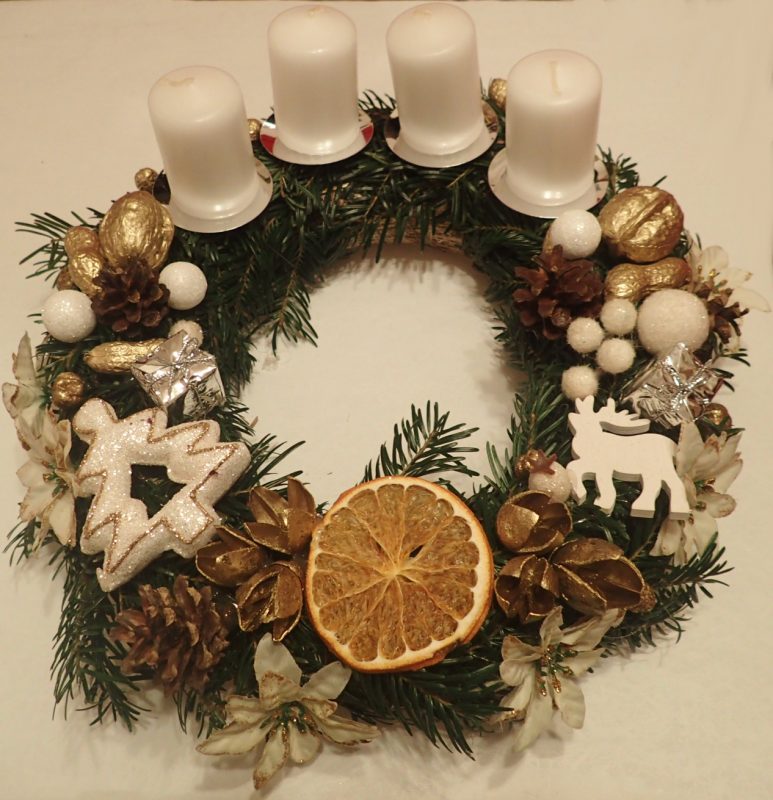 Adventi koszorúk - Anita NON STOP Virágküldő Szolgálat